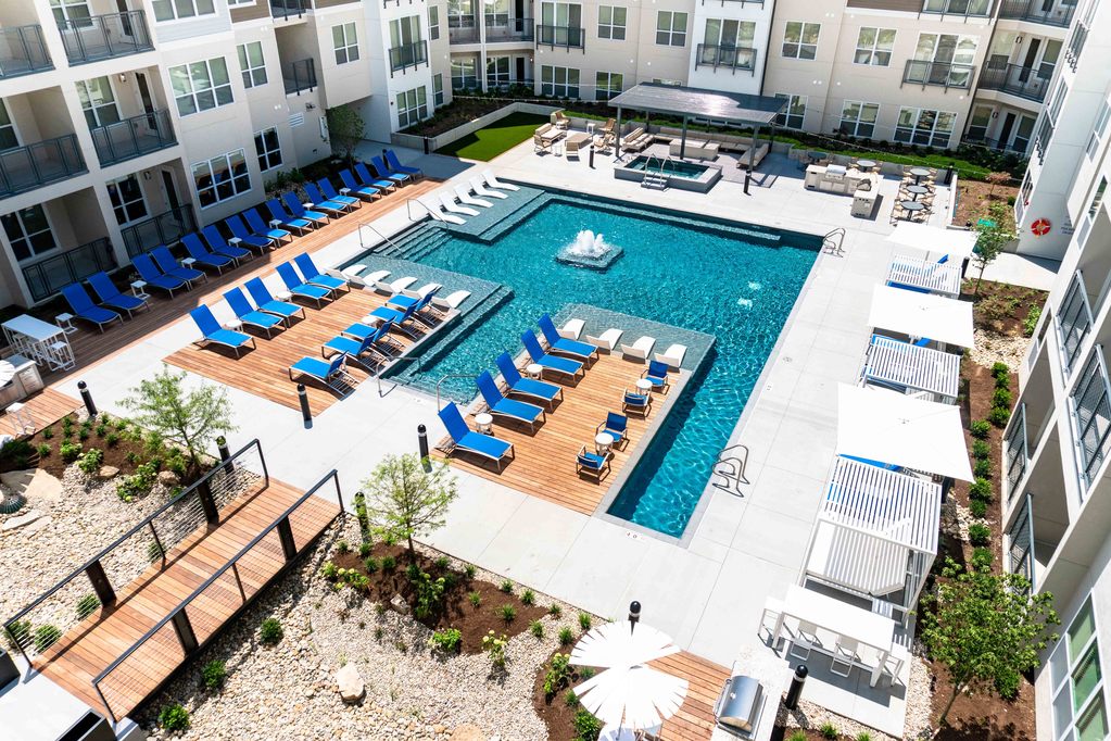 Apartments in St. Louis, MO | Encore at Forest Park | Home